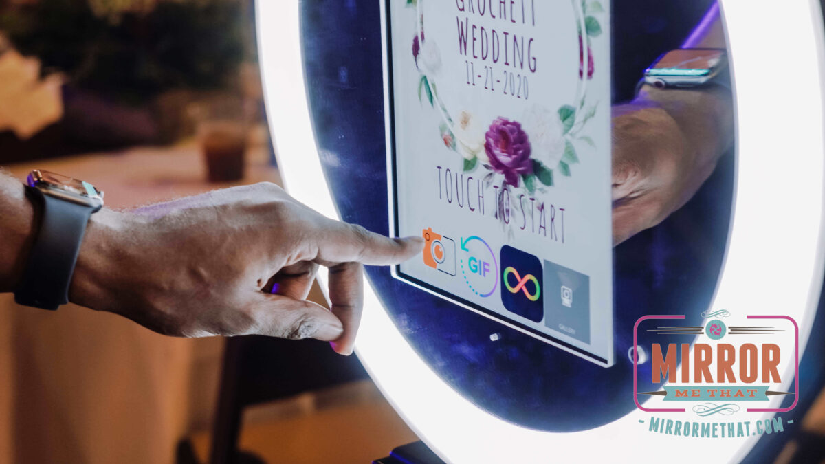 Nimbus Booth – Mirror Me That